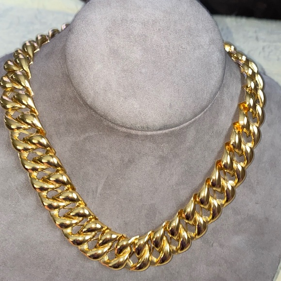 Trifari | Jewelry | Trifari Chain Necklace Gold Tone Links Choker ...